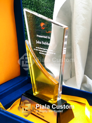 Plakat Premium - Piala Custom | Plakat Murah Berkualitas BDG